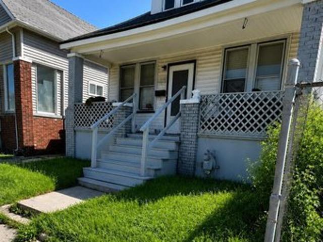 13946 Arlington St, Hamtramck, MI 48212