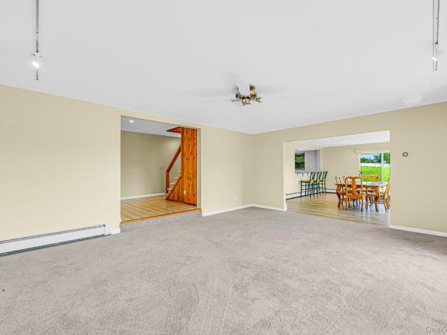 1394 Main Road