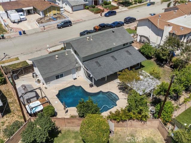 1394 Parkhurst