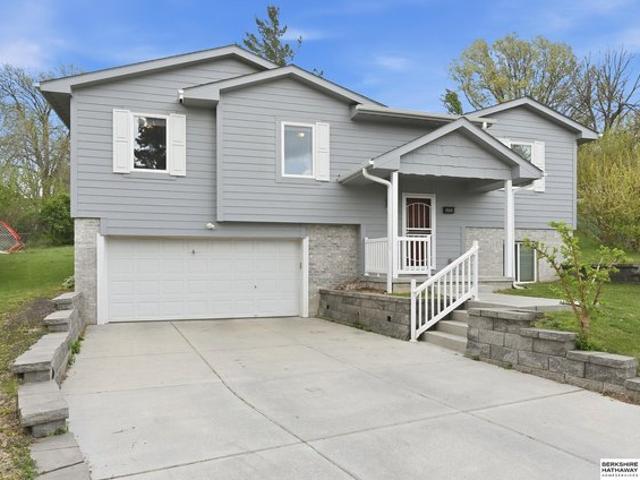 13956 Hickory Cir, Omaha, NE 68144
