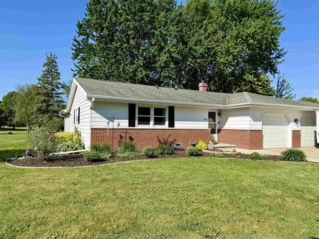 1395 Maricopa Dr, Oshkosh, WI 54904