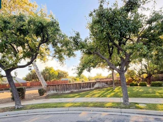 1395 Breakwater Way