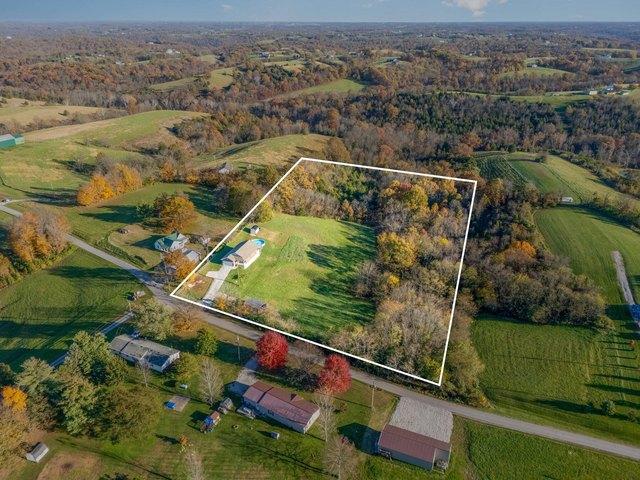 1395 E Rogers Rd, Crittenden, KY 41030
