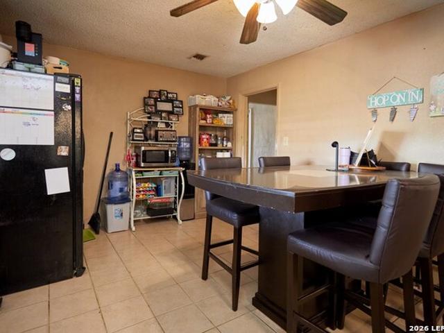 1395 Juanita Dr