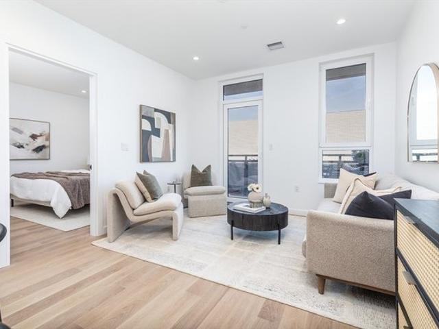 1395 Washington St Apt 603, Boston, MA 02118