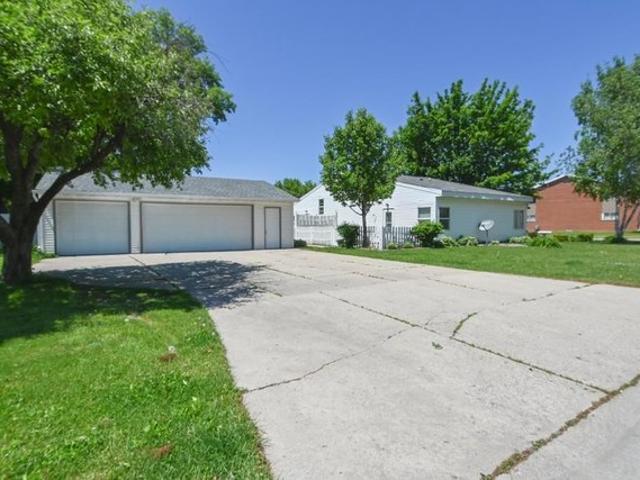 1395 Western Ave, Green Bay, WI 54303