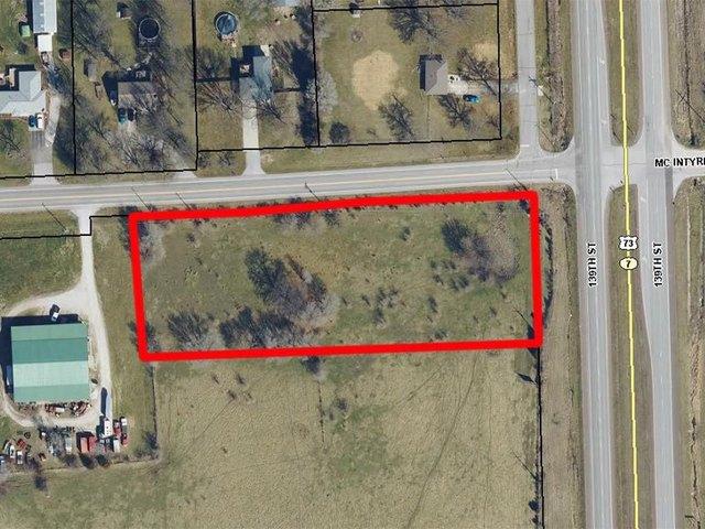 13965 McIntyre Rd, Leavenworth, KS 66048