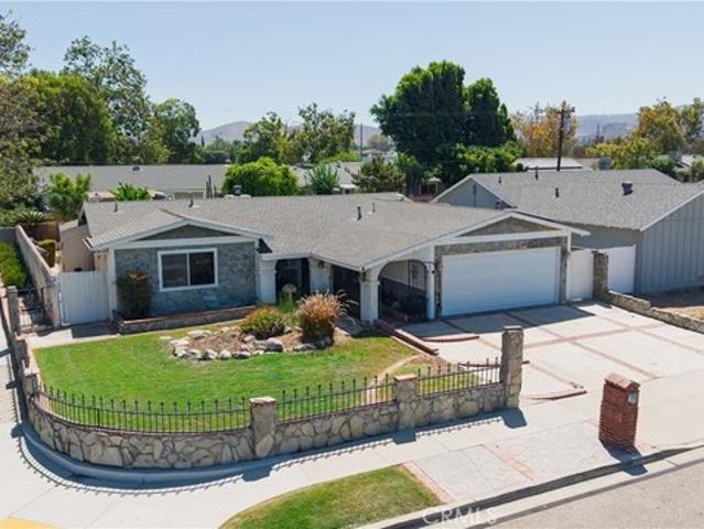 1396 Currant Ave, Simi Valley, CA 93065