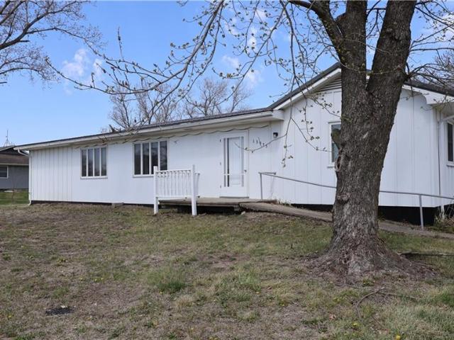 13975 NW 31st Hwy, Garnett, KS 66032 | MLS #2610 | Compass