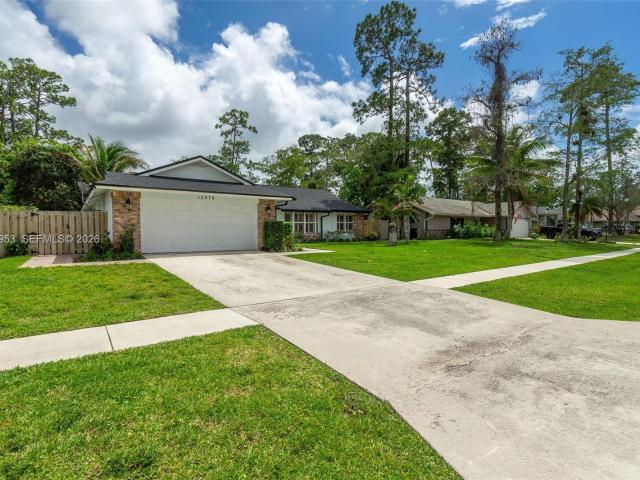 13976 Aster Ave, Wellington, FL 33414 | MLS #A11994