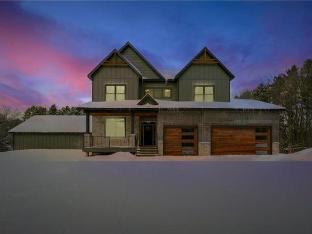 1397 Fox Ridge Trl, Hudson, WI 54082