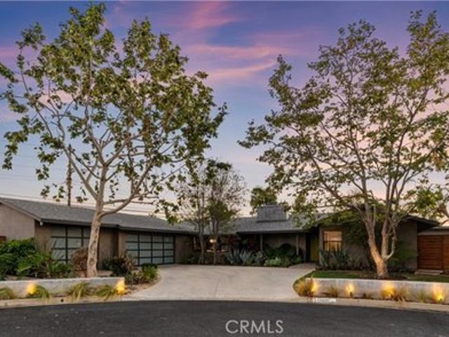 13981 Sandhurst Pl, North Tustin, CA 92705