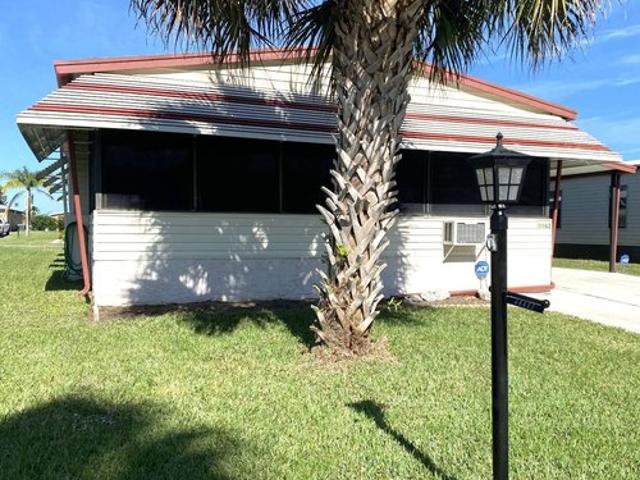 13982 Zorzal Ave, Fort Pierce, FL 34951