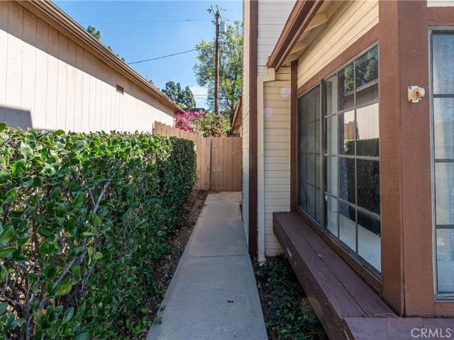 13982 Olive Grove Lane