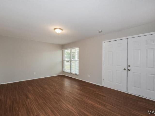 1398 Brenthaven Ln, Florissant, MO 63031 | Compass