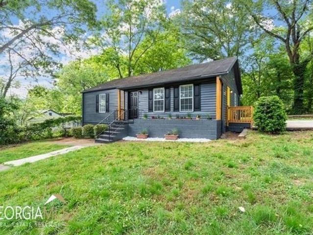 1398 Pine Ave, East Point, GA 30344