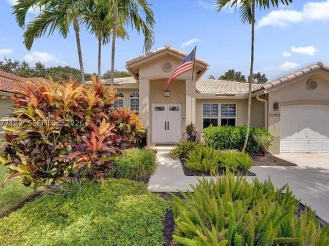 13993 N Cypress Cove Cir, Davie, FL 33325