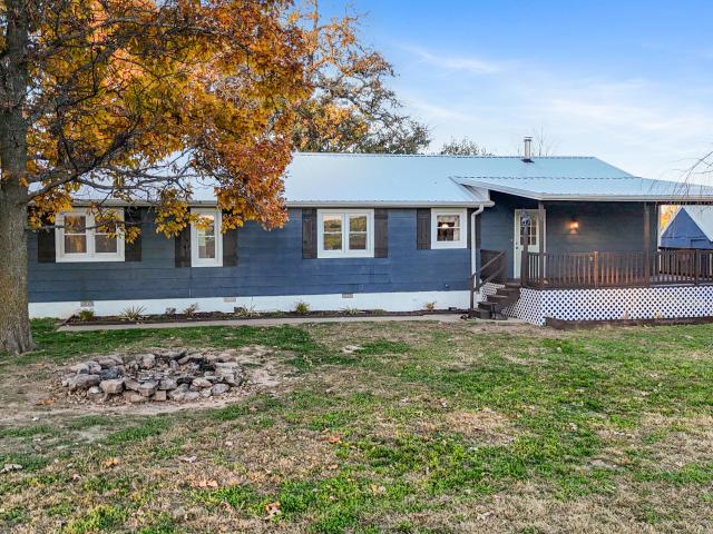 13992 Farm Road 2185