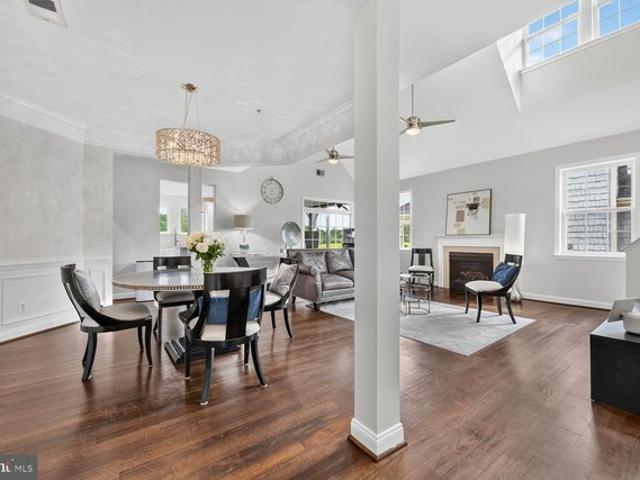 13992 Greendale Dr, Woodbridge, VA 22191