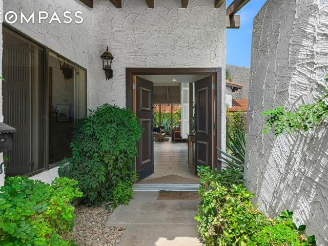 1399 Invierno Dr, Palm Springs, CA