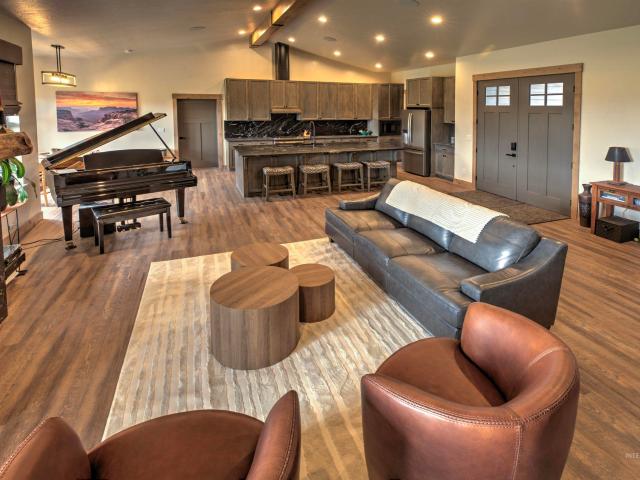 13903 Sky View Court