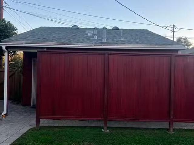 13900 Sylvan St Houses in Van Nuys, CA