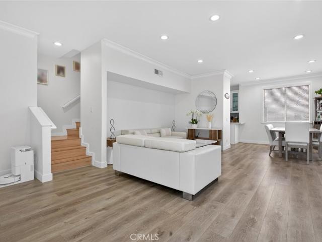 13901 Olive View Ln, Unit 14, Sylmar, CA 91342 | MLS #SR26073 | Compass