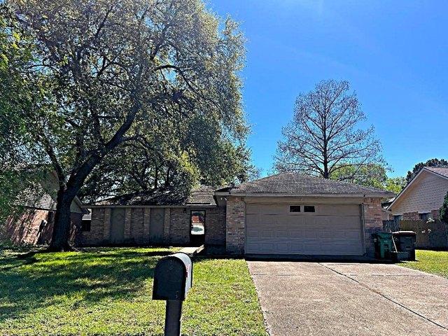 13907 Flagstone Dr, Houston, TX 77041
