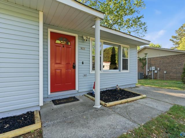 13904 SW Wyandotte Drive