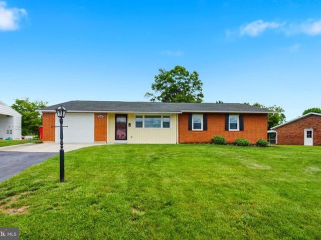 13905 North Meadow Rd, Hagerstown, MD 21742