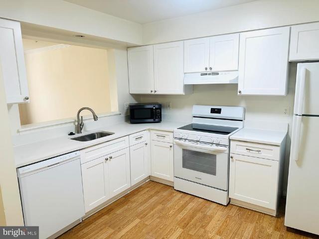 13906 Highstream Place