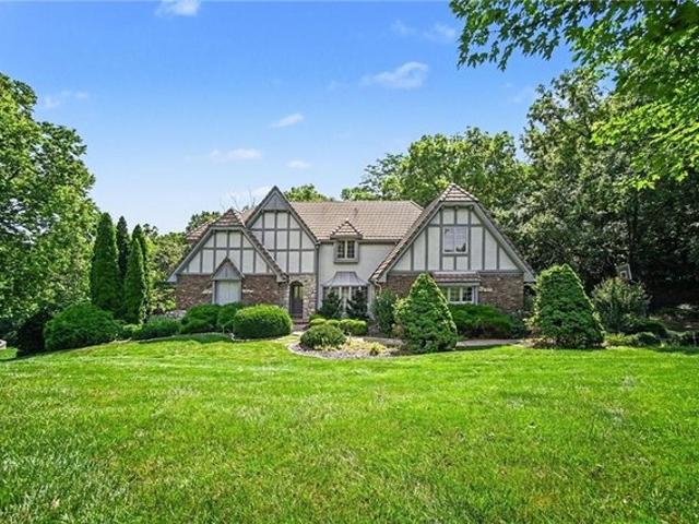 13908 Timberidge St, Kansas City, MO 64152