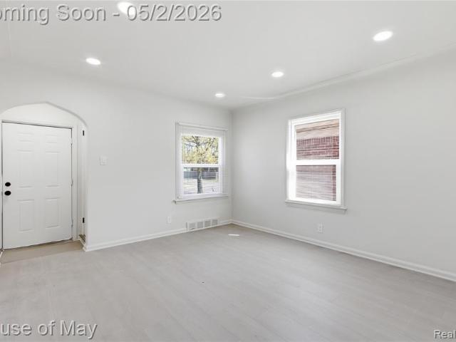 13908 Edmore Drive