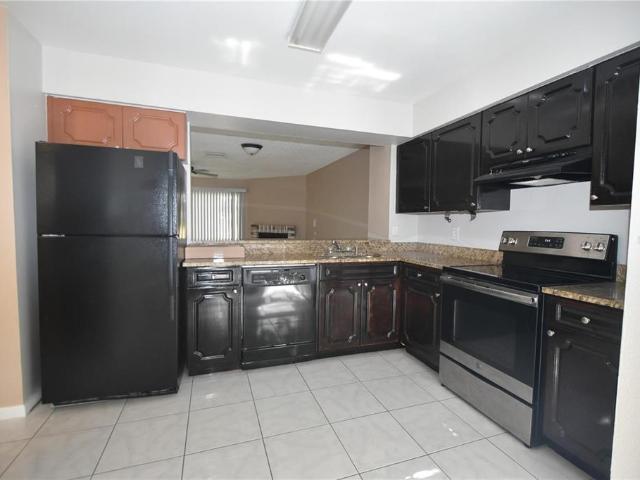 13908 Fletchers Mill Dr, Tampa, FL 33613 | MLS #TB8491 | Compass