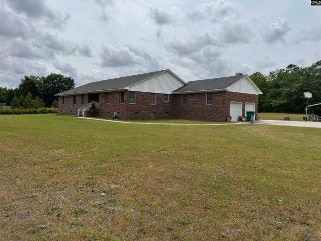 1390 N Main St