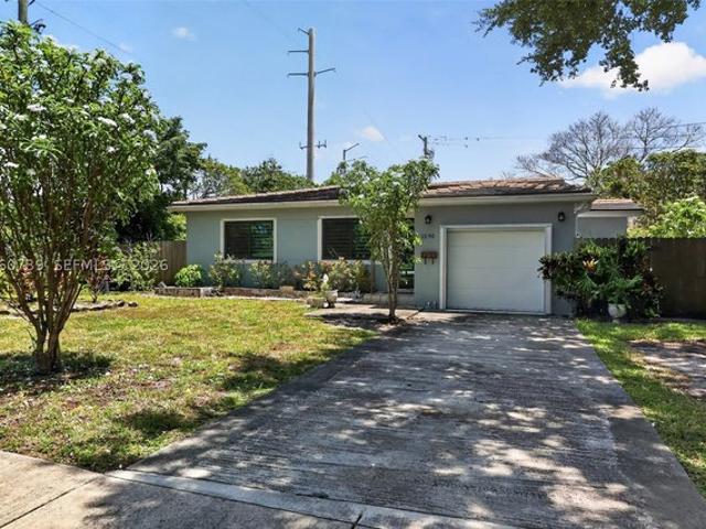 1390 NE 129th St, North Miami, FL 33161