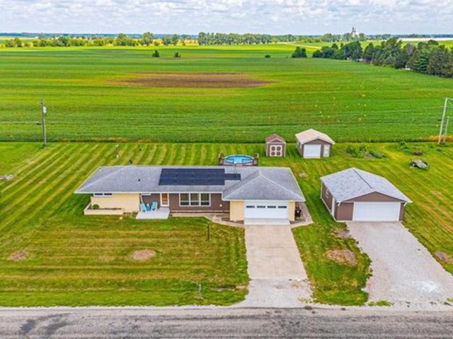 1390 Airport Rd, Lincoln, IL 62656