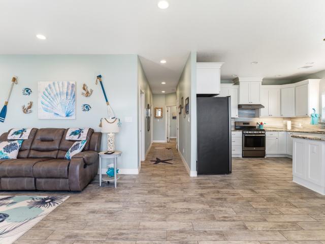 1390 County Road 201