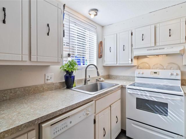 1390 Everett Ct, Unit 111, Lakewood, CO 80215 | MLS #8575 | Compass