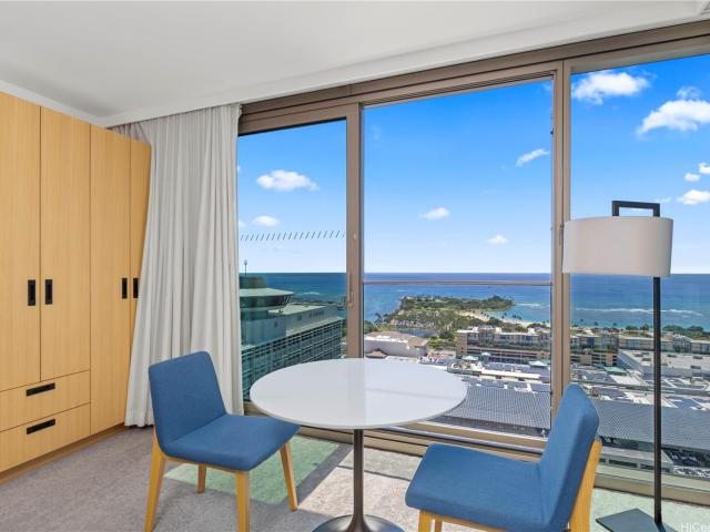 1390 Kapiolani Blvd, Unit 3204, Honolulu, HI 96814 | MLS #202600 | Compass