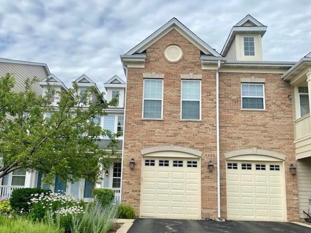 1390 Scarboro Rd Unit 1390, Schaumburg, IL 60193