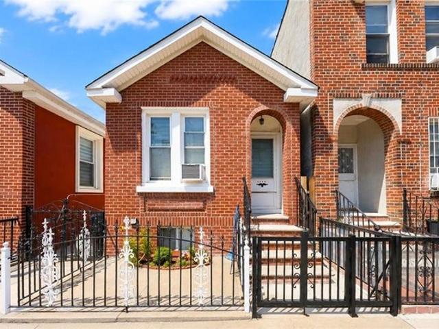 1390 W 7th St, Brooklyn, NY 11204