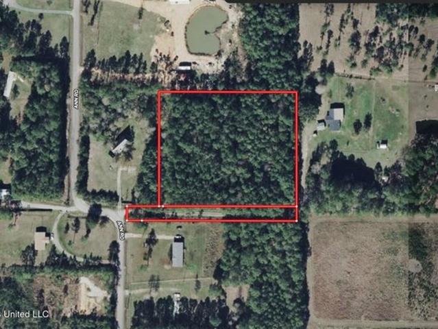 13915 Ann Rd, Moss Point, MS 39562