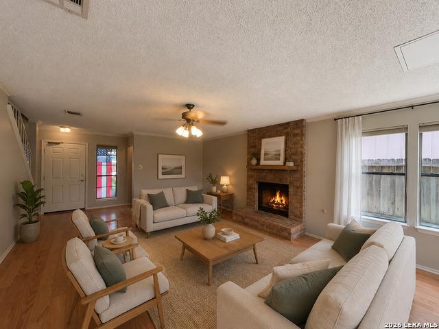 13915 Laurel Hollow Dr