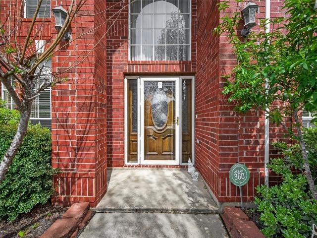 13918 Whispertrail Court