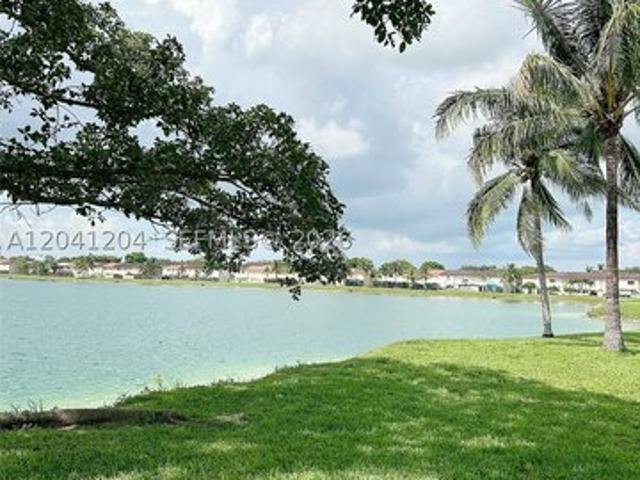 13918 SW 172nd Ter Unit 200, Miami, FL 33177