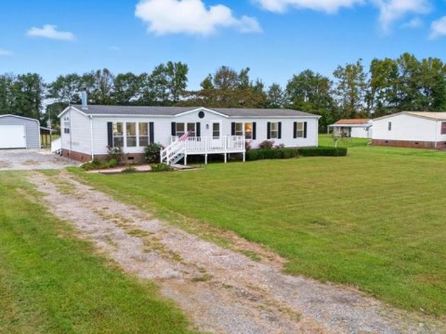 1391 School House Rd, Elizabeth City, NC 27909