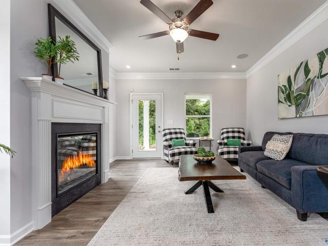 13920 Dunnock Lane