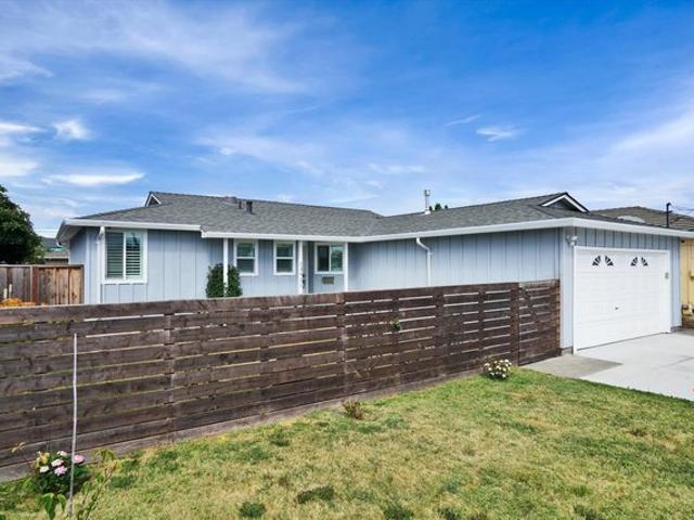 13921 Tahiti Rd, San Leandro, CA 94577