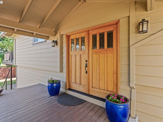 13921 ne siskiyou ct